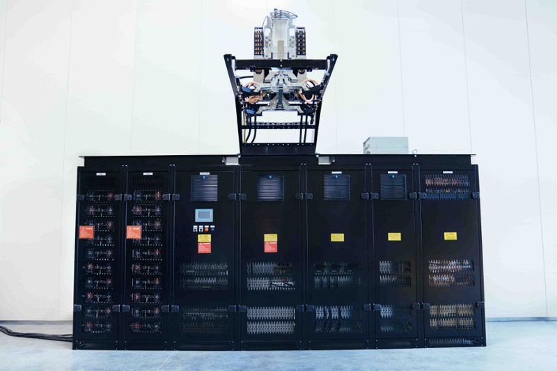 Skeleton Showcases New Technology To Charge Shuttles in Seconds